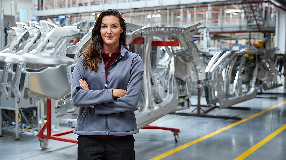 Move Forward, Not Backwards in 2025: A Manufacturing Tech Outlook ...